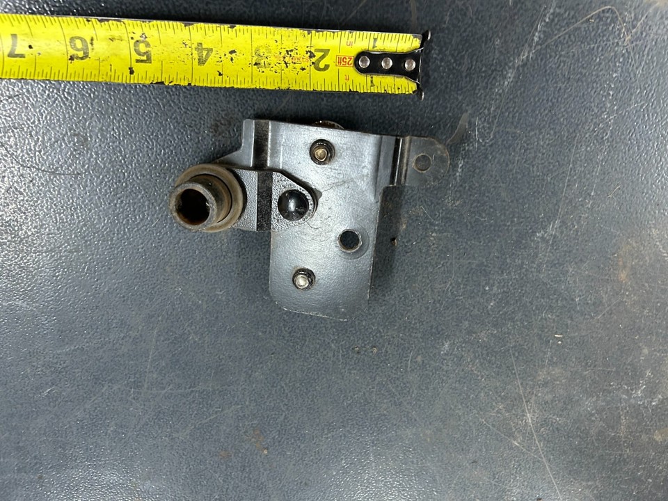 Craftsman LT1000 917.272650 transaxle shift mount bracket #532437458 | eBay