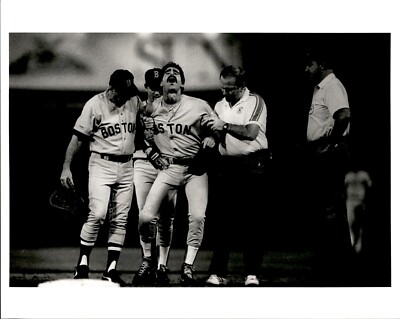 LD301 '87 Orig Mitchell Layton Photo BILL BUCKNER BOSTON RED SOX HURT ...