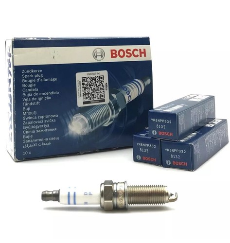4 New Genuine Bosch Spark Plugs 8132 for Mercedes-Benz L4 0242140512 ...