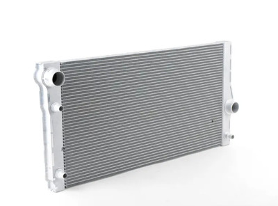 BMW 7 F01, F02 Radiateur de refroidissement moteur 17118615426 8615426 ...