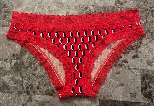 NWT VICTORIA'S SECRET S RED PENGUIN FLORAL LACE RARE LOW RISE CHEEKINI ...