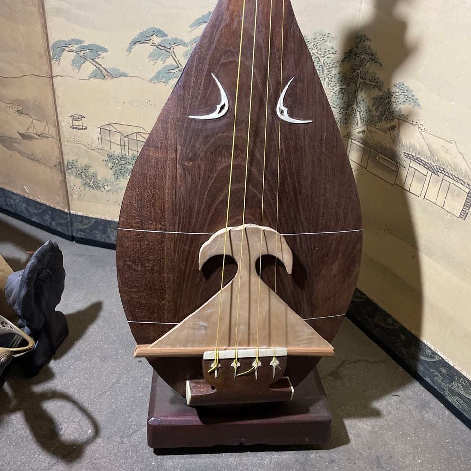 Japanese biwa musical rare instrument With plectrum biwa case 4p set ...