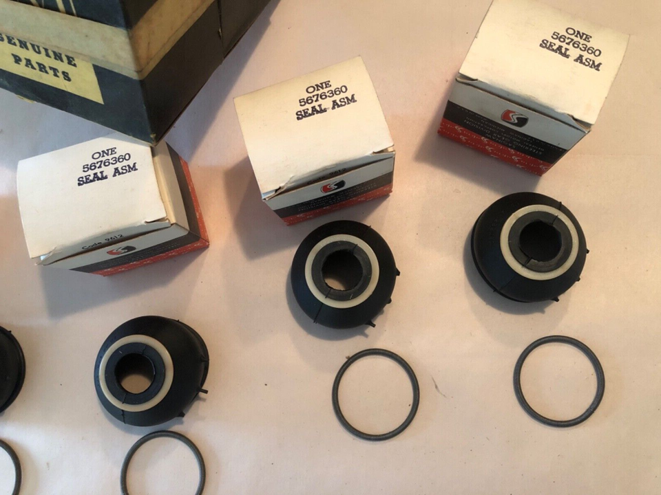 1962 Olds & some Corvettes NOS Lower Ball Joint Dust Seal/Spring-585796 ...