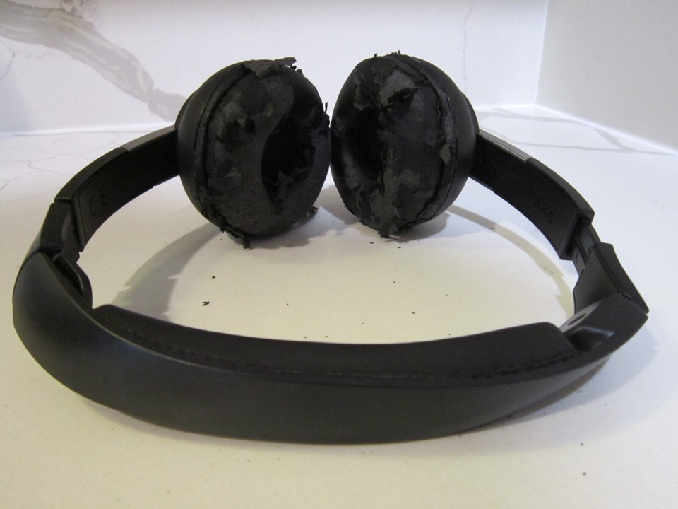 Mercedes-Benz Wireless Headphones Powered by AKG | eBay