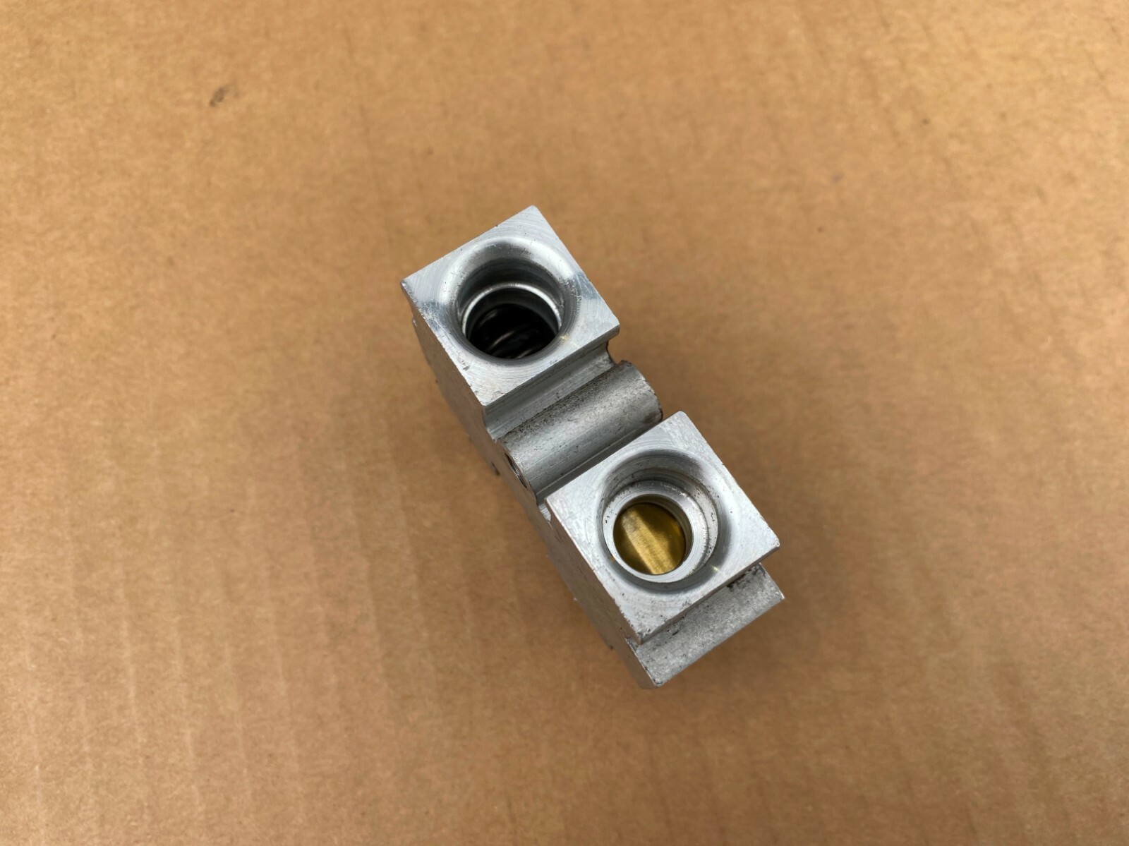 Mercedes Benz C63 AMG W204 Automatic Transmission Cooler Thermostat ...