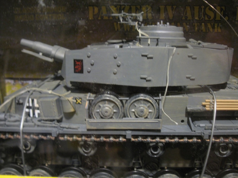 RC PANZER IV AUSF D WWII TANK REMOTE CLASSIC ARMOR RADIO CONTROL 1:18 ...