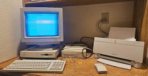 Vintage Apple Macintosh Performa 460 Desktop Computer, Monitor ...