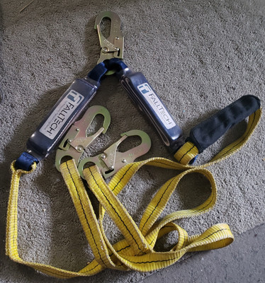 Safety Harnesses - Rope Grab