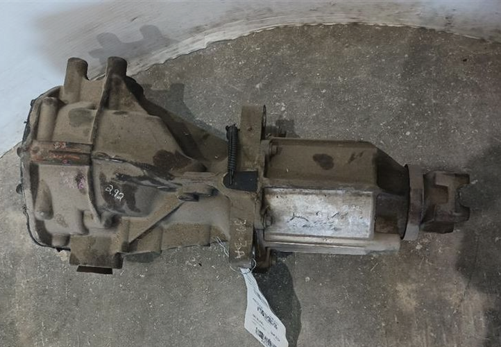 2001-2004 Ford Escape Rear Differential Carrier Assembly 1 sensor plug ...