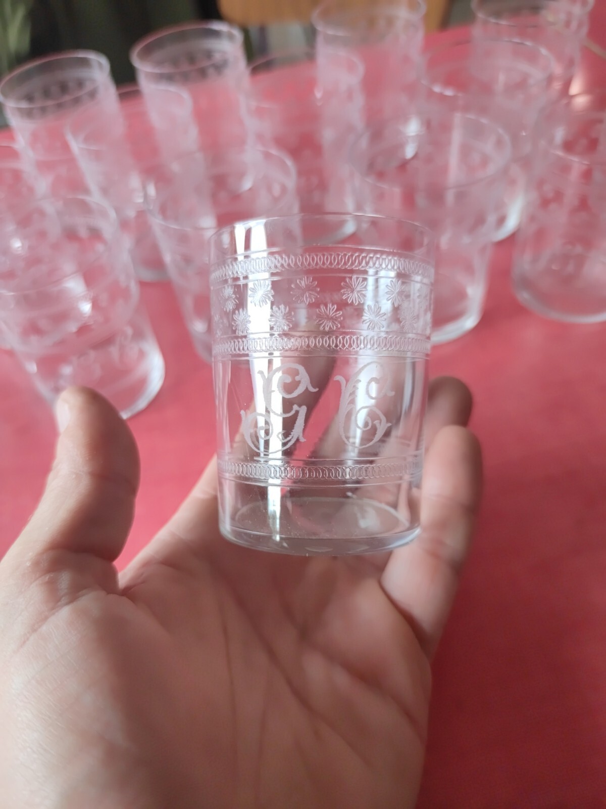 Série 12 Gobelets Cristal De Baccarat Gravure Etoile Monogramme GC ...