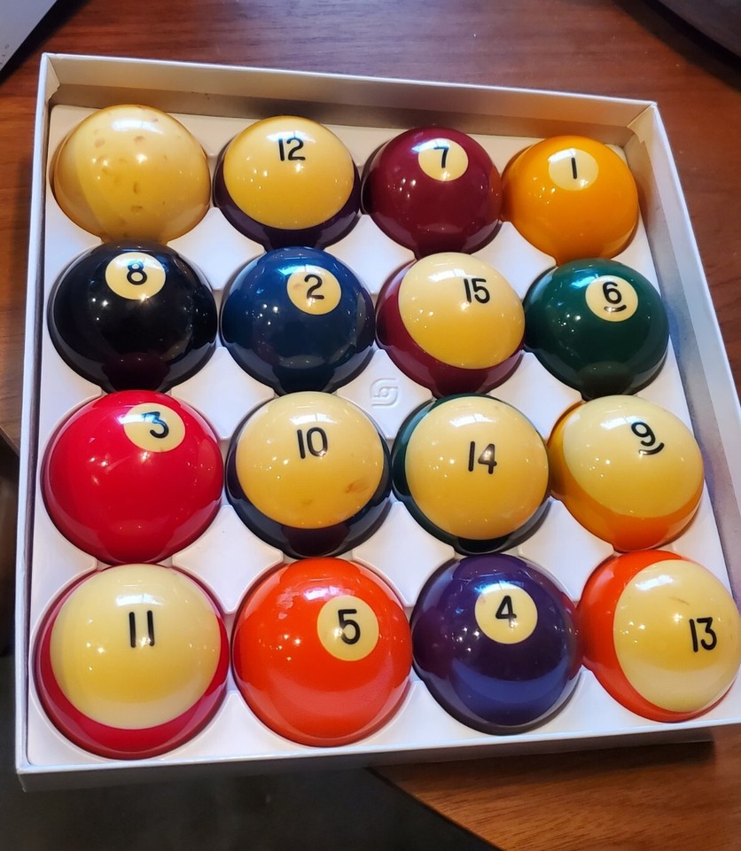 Genuine Belgian Aramith Crown Standard Pool/Billiard Ball Set (Phenolic ...