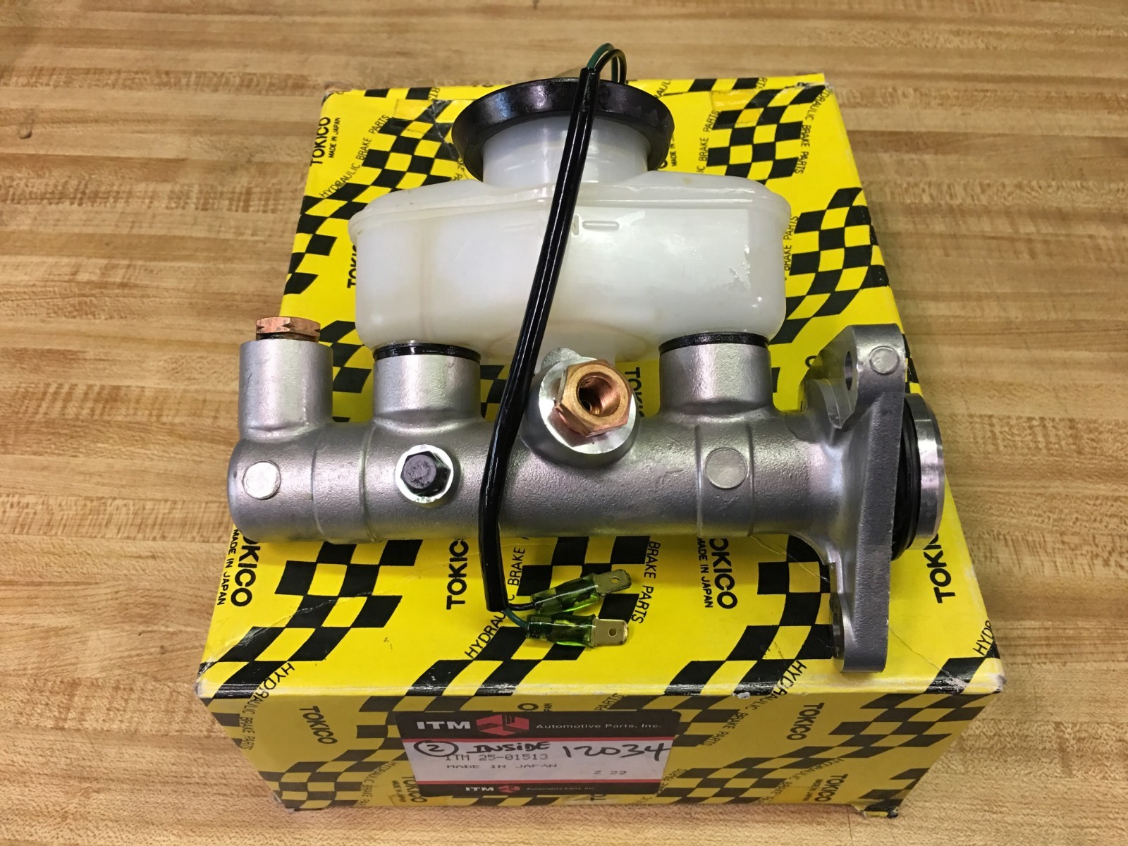 JAPAN Master Cylinder 47201-32020 (Dorman M39503 Bendix 12034) fits ...