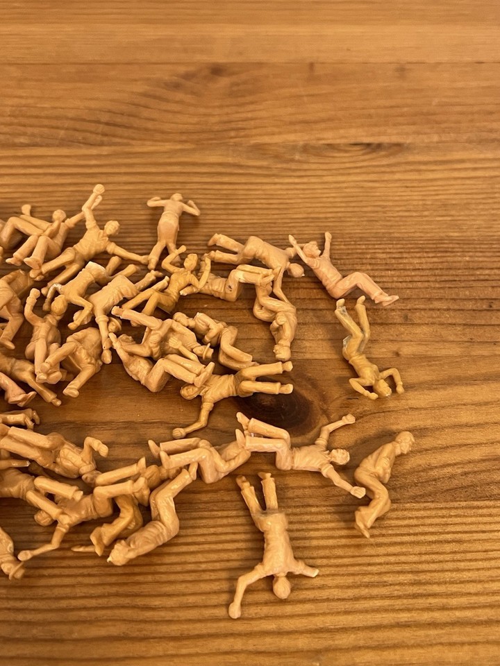 Subbuteo Supporters, Spectators, Crowd, Fans, 50 Seated Figures ...