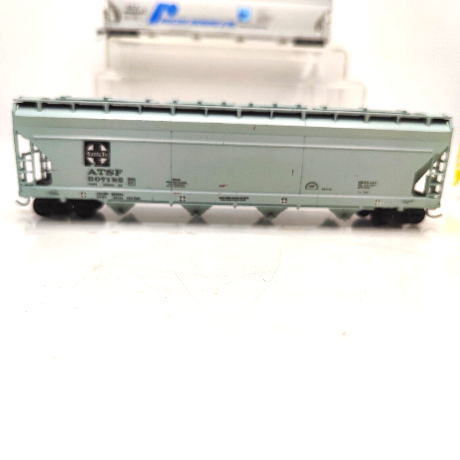 HO Athearn Four Bay Hopper Sante Fe Borg Warner Procor Resins Shell ...