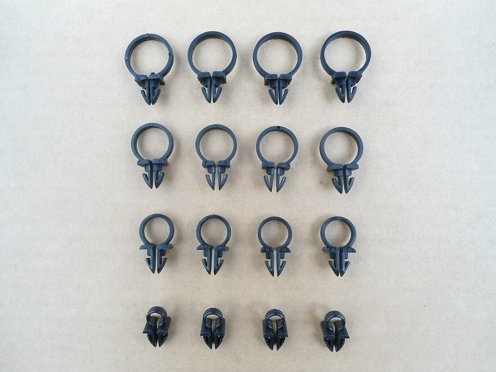 32 WIRING LOOM ROUTING CLIPS! FOR FORD PICKUPS F150 F250 F350 BRONCO ...