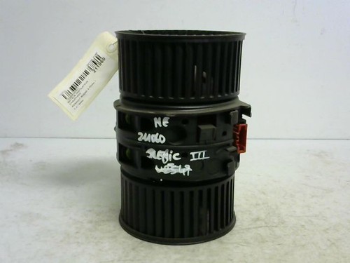 RADIATEUR MOTEUR Renault SCENIC III Phase 1 272109961R #A123 ...