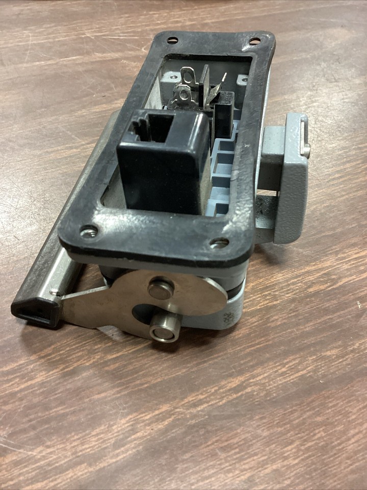 Weidmüller RockStar 1210100000 HDC (Heavy Duty Connector) End-Locking ...