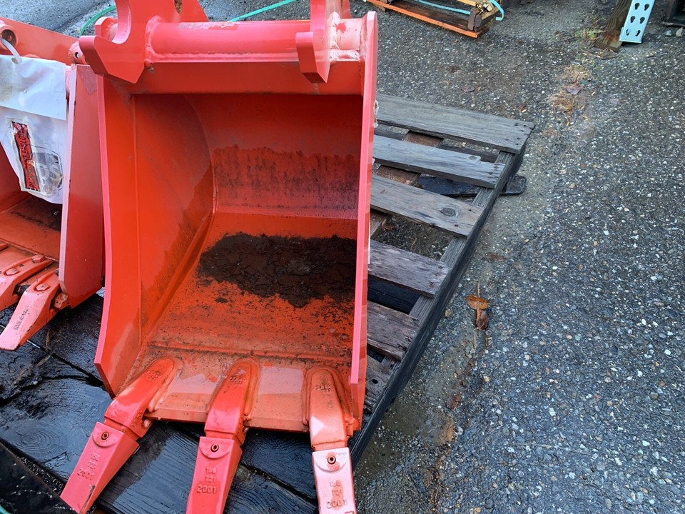 16" Quick Attach Bucket | eBay