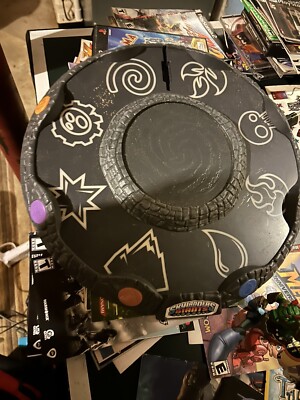 Skylanders Giants Battle Arena Portal Base Holds 16 Action Figures ...