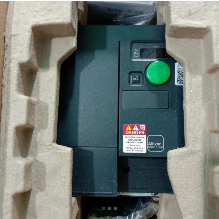 1PC -Schneider ATV320U22N4C variable speed drive, Altivar Machine 2.2kW ...