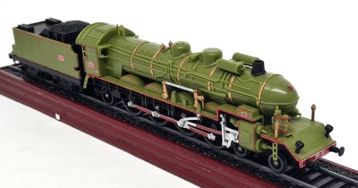 Locomotive PLM Mountain Class Model Train + Wooden Plinth | eBay