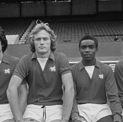 Roy Cotton and Laurie Cunningham of team Leyton Orient FC 1974 OLD ...
