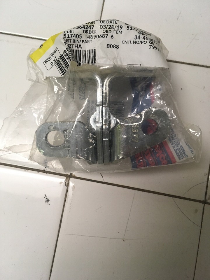 Chevrolet GM OEM 2016 Volt Lock -Rear Door-Upper Hinge Right 13590932 ...