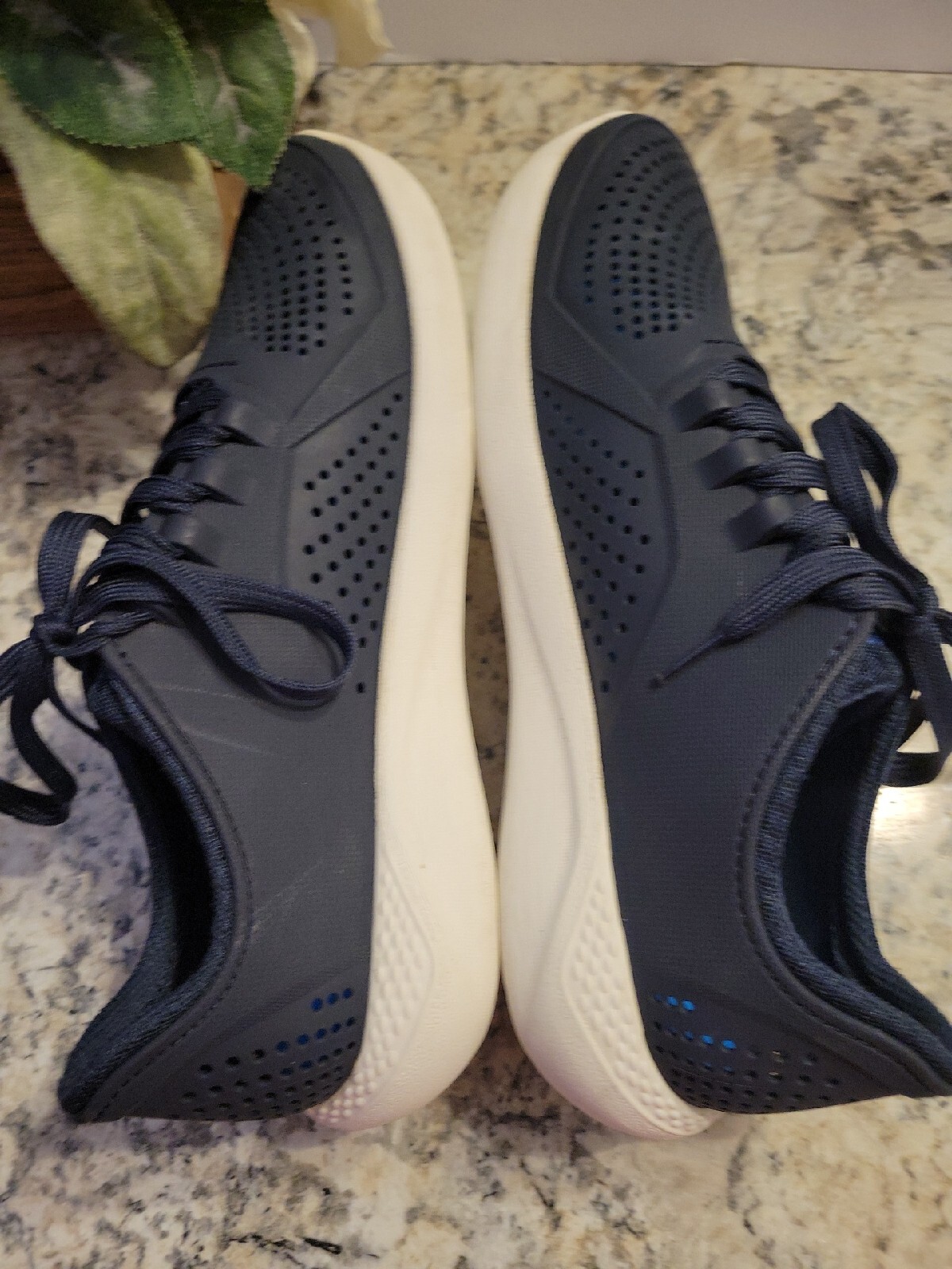 Crocs LiteRide Pacer Men's Running Shoes Blue Size 9 - Gem