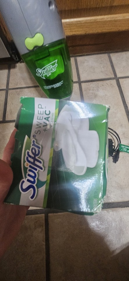 Swiffer Sweeper Vacuum sweep+Vac Cordless green L4000 L4000-000 WITH ...