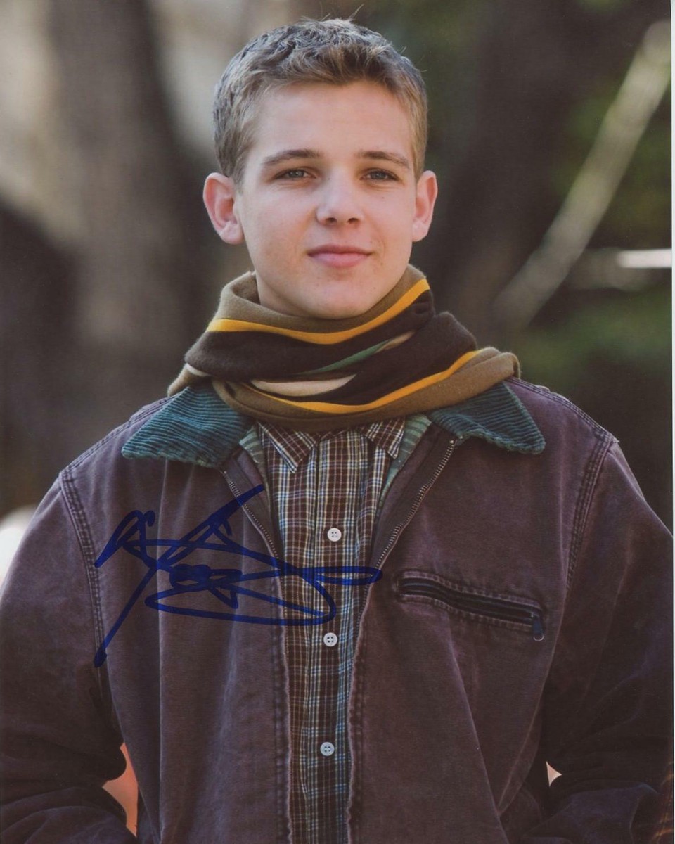 Max Thieriot Tattoos