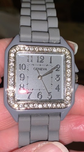 Nice Geneva Ladies Gray & Silver Watch-Japan Mvmt-needs Battery | eBay