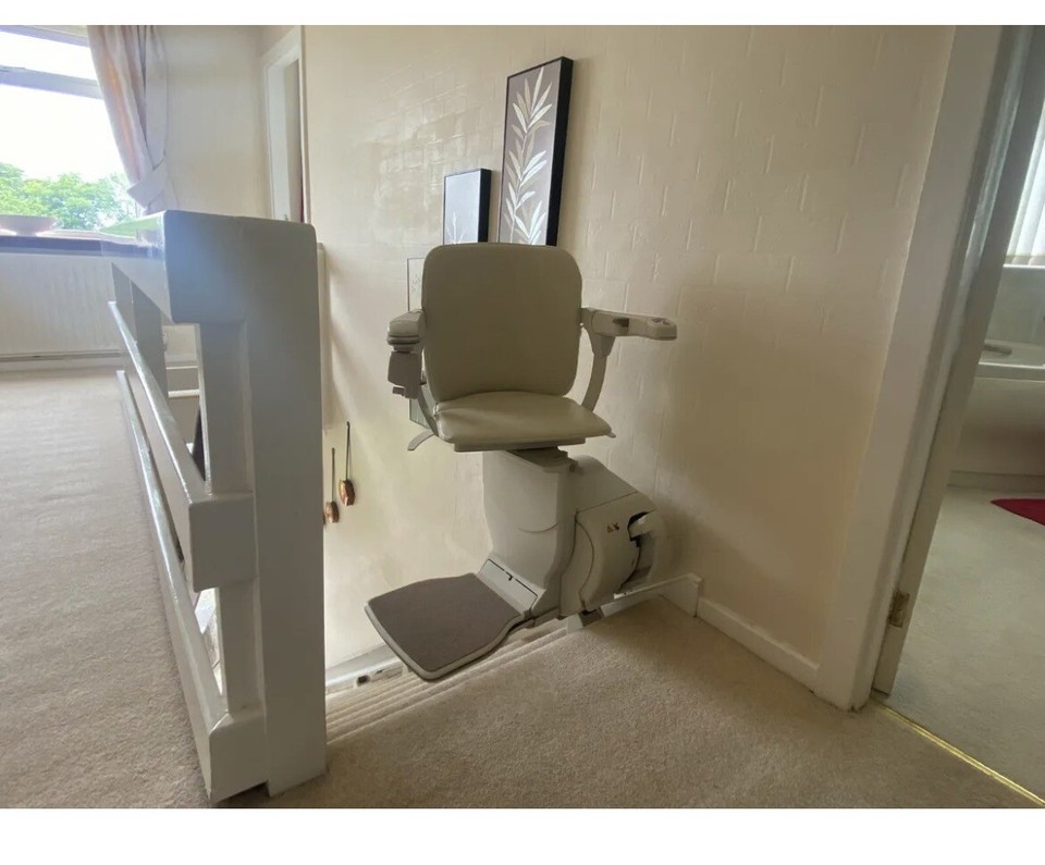 Stannah Stairlift Straight 600 Model Fully Fitted 12 Months Warranty ...