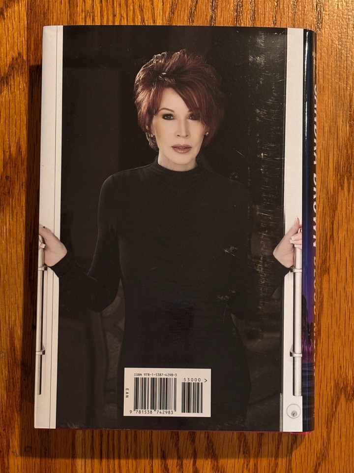 BLOOD MOON Sandra Brown First Edition hardcover 9781538742983 | eBay