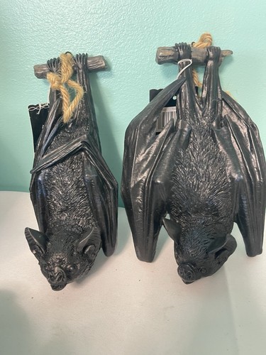 Lot of 4 Realistic Hanging 14" Plastic Bats Halloween Decoration Bin-Z ...