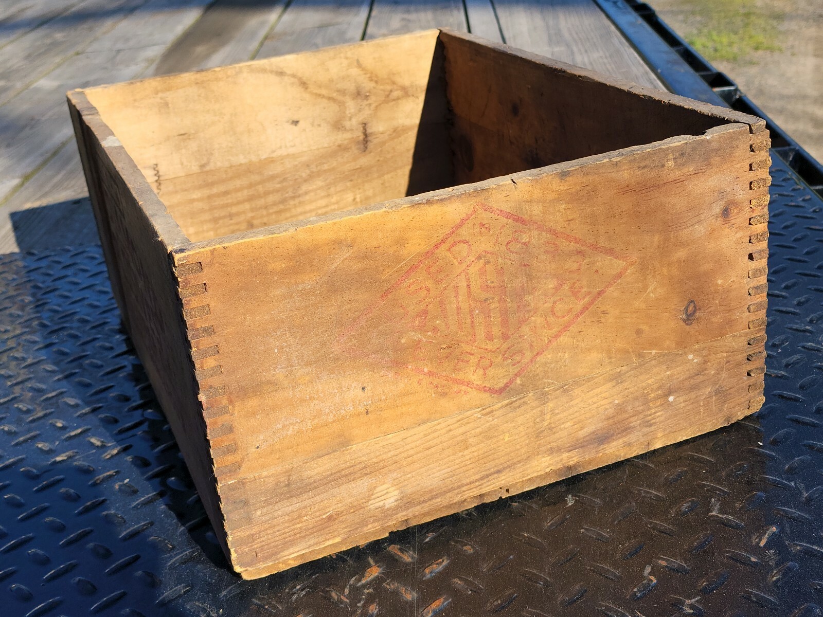 Vintage Red Diamond Explosives Wood Dynamite Box Cleveland Ohio | eBay