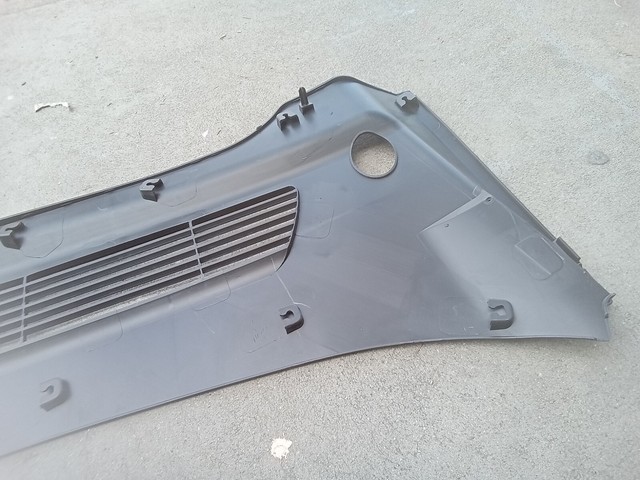 Tesla Model Y Rear Apron Cover Assembly 1619812-00-B (11) for sale ...