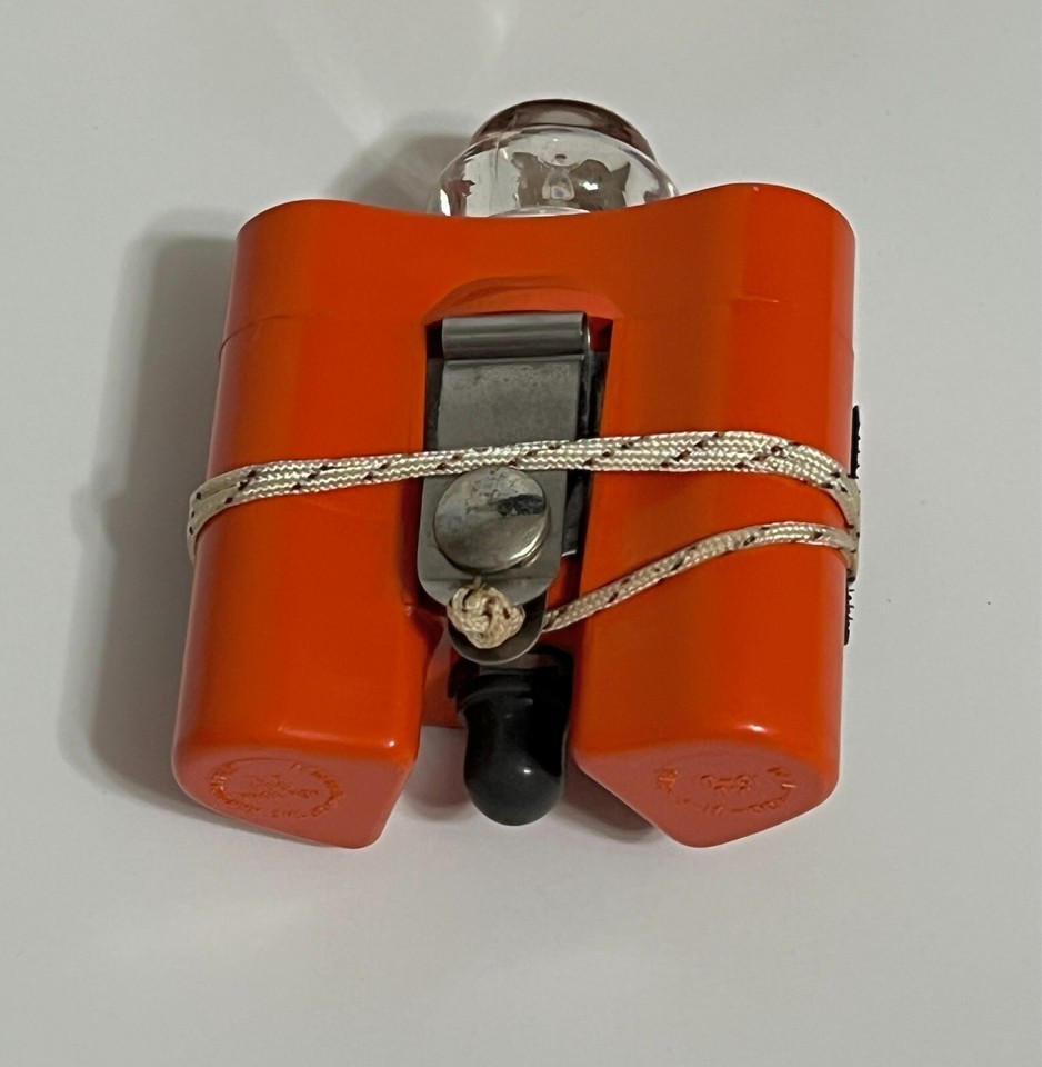 DISTRESS MARKER LIGHT US MILITARY ORIGINAL BOX BEACON 6230-00-892-5192 ...