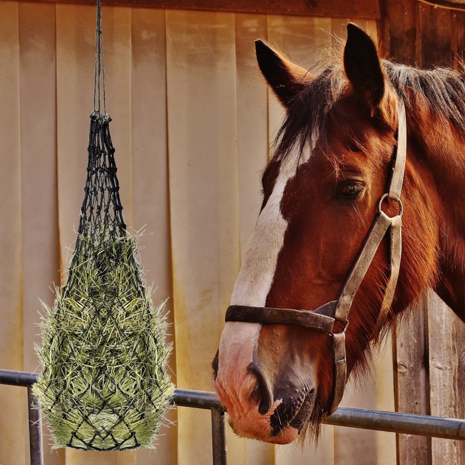 Horse Feeding Mesh Pouch Hay Storage Bag Portable Food Bag With Hanging ...