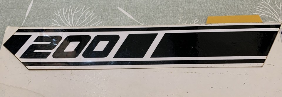Genuine NOS Yamaha RD200DX Emblem Decal RHS Cover Part No. 1E8-31782-21 ...