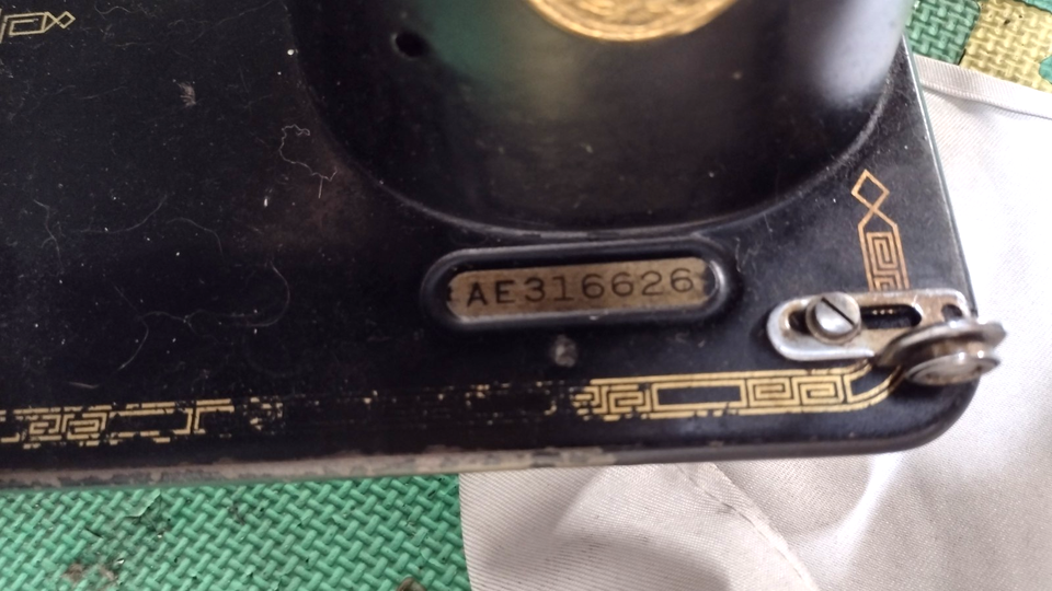 1936 Singer .5 AMP POTTED MOTOR 201 BOBBIN WINDER Sewing Machine 15-91 ...