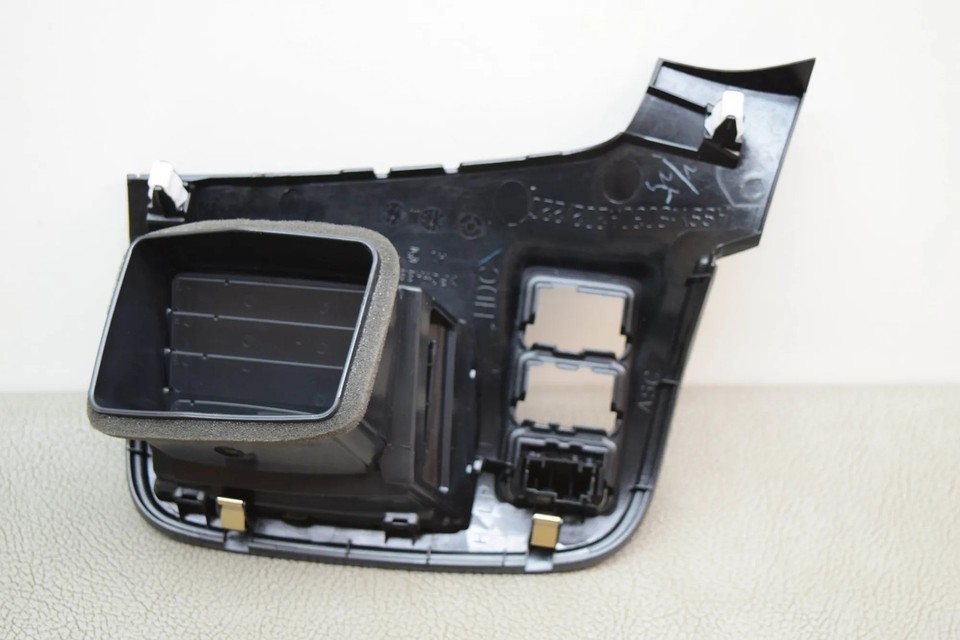 MITSUBISHI OUTLANDER MK3 GGW Frischluftgrill RHD OEM 8030A204 8030A202 ...