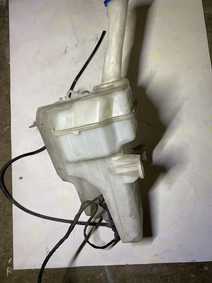 2011-2013 HYUNDAI ELANTRA SEDAN OEM #132 RESERVOIR WASHER FLUID TANK ...