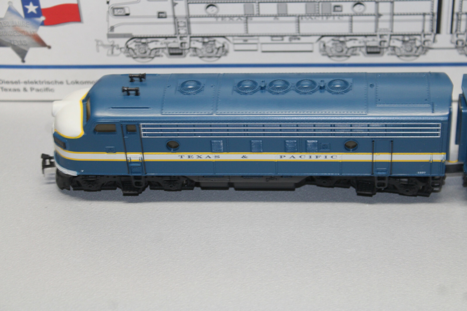 Märklin 3481 Delta Digital Diesel Locomotive F7 Texas & Pacific Gauge ...