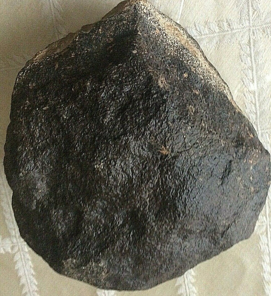 Martian Volcano Erupted Meteorite 2,737.05 gram, NWA 7635 Rare with ...