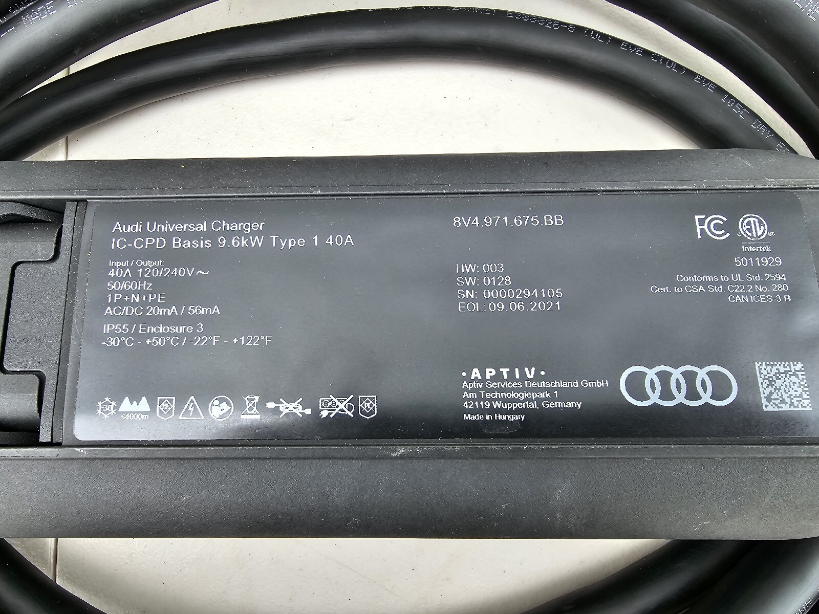 Audi E-tron Compact EV Charger - Audi Charging Cable Cord OEM 8V4 971 ...