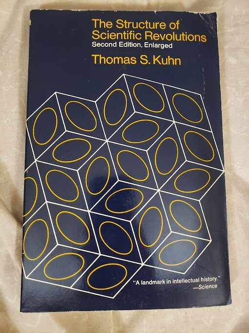 The Structure of Scientific Revolutions - Thomas S. Kuhn 9780226458045 ...