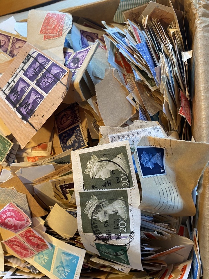 BOX KILOWARE 1.5 KG CHARITY PRE DECIMAL UNSORTED STAMPS ON PAPER | eBay UK