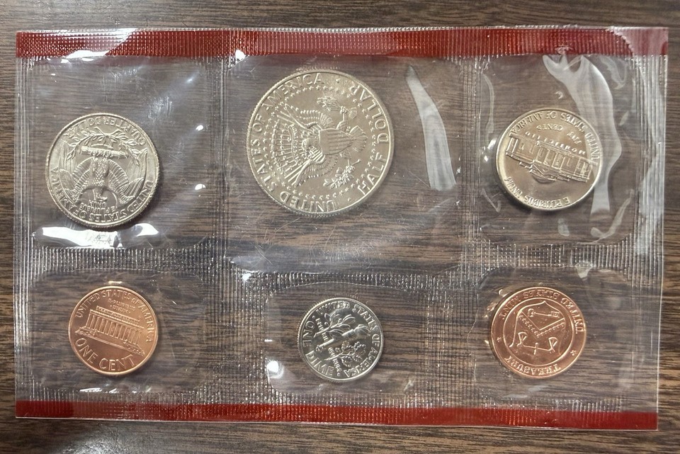 1997 U.S. Mint Uncirculated Coin Set – 10-Coin P & D – Original Govnt ...