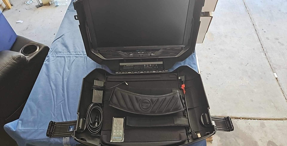 GAEMS G190 Vanguard 19" HD 720p 60hz Portable Gaming Case Monitor W ...