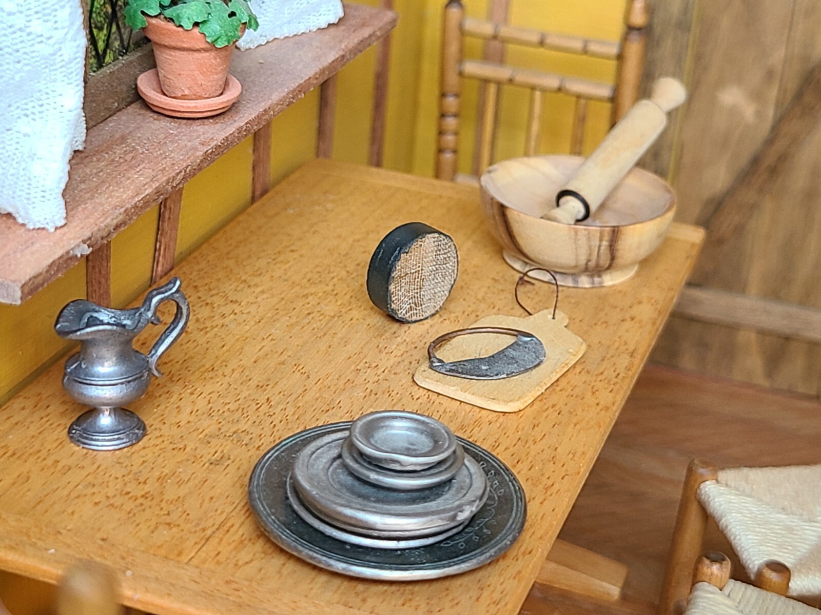 Artisan Dollhouse Miniature Colonial Syle Roombox Filled Signed 1:12 | eBay